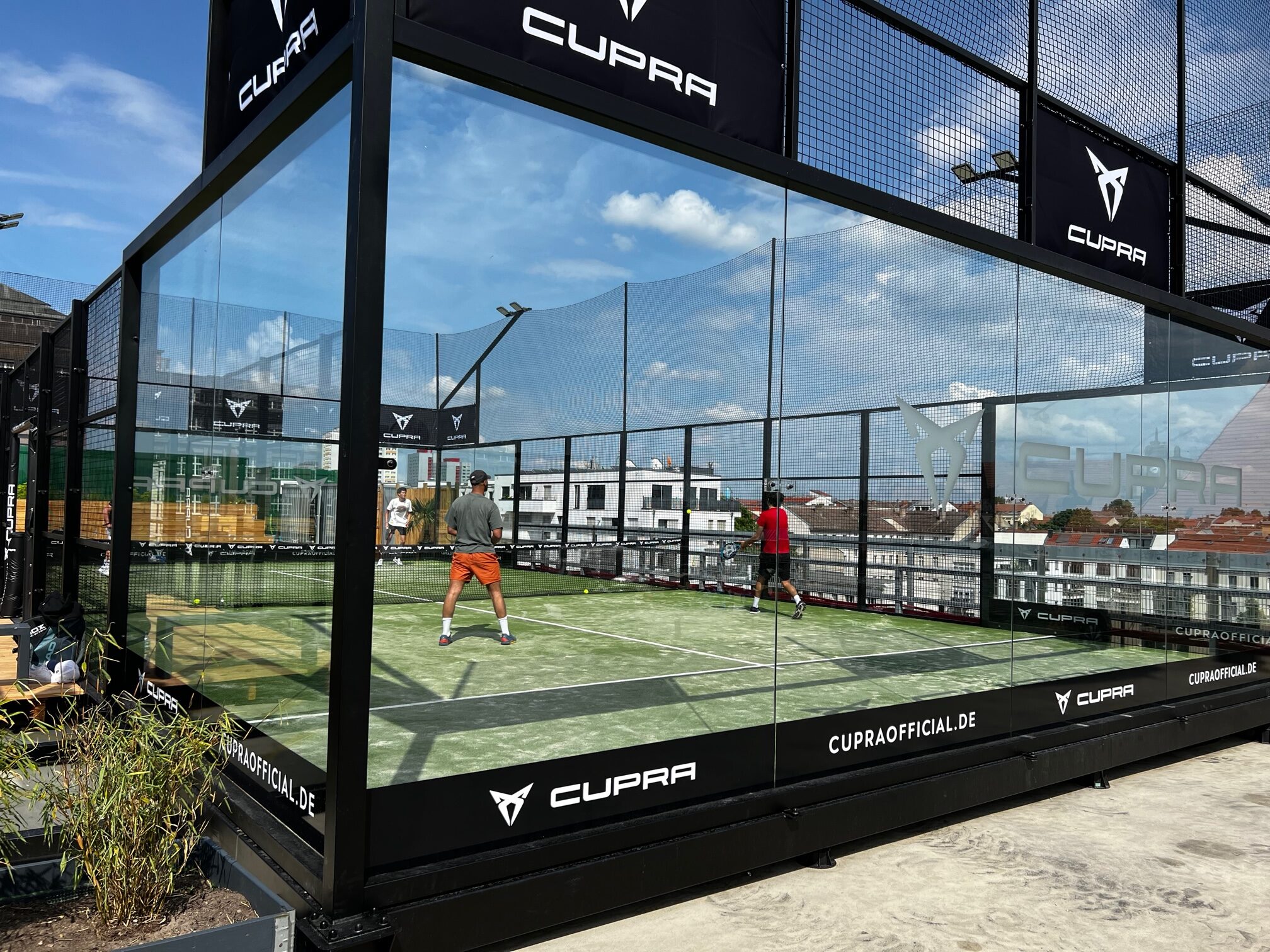 Padel in Berlin: Die besten Padel-Courts in der Hauptstadt - Racketfreaks